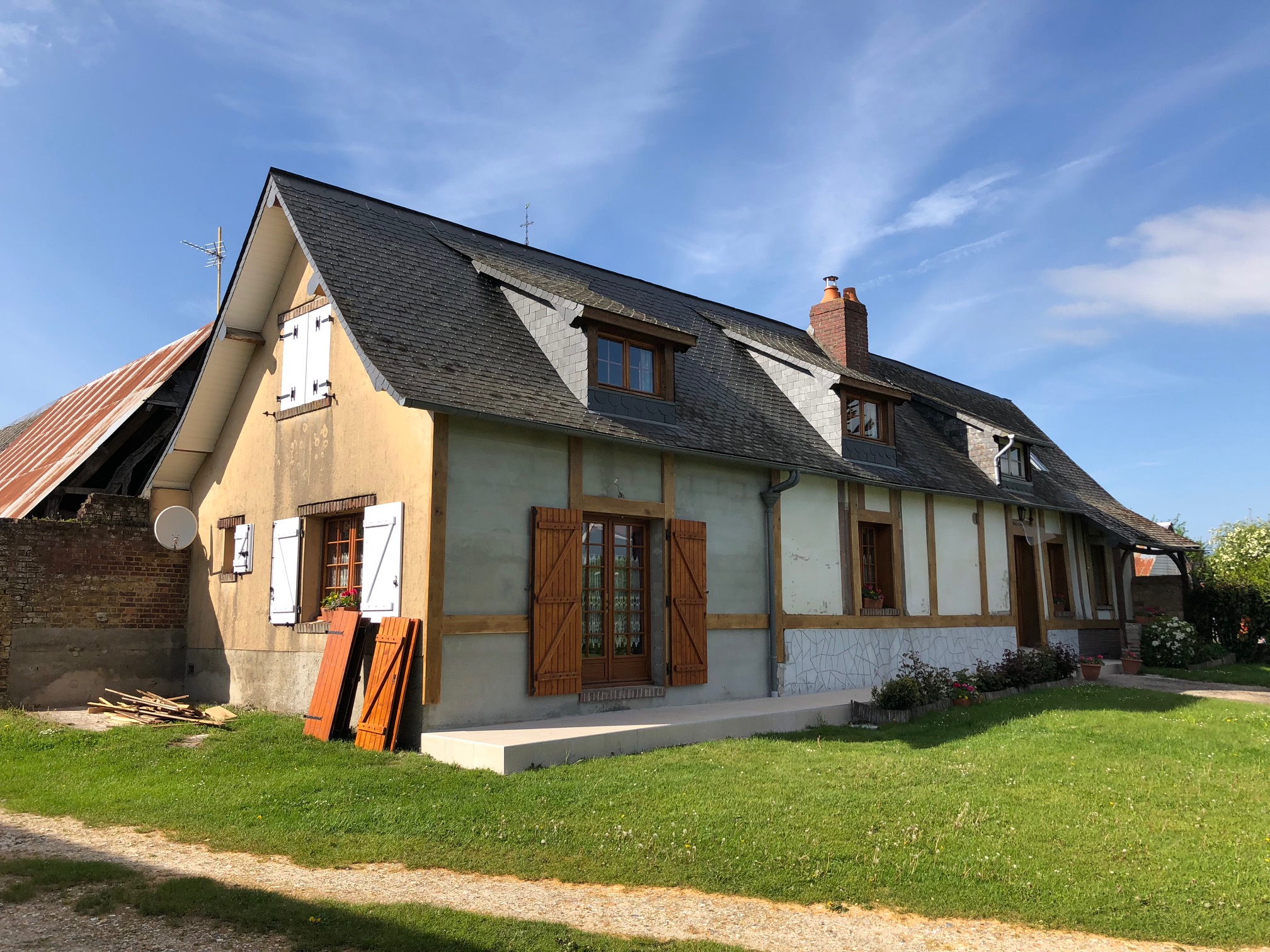 soubassement-maison-traditionnelle-normande-entreprise-ravexp